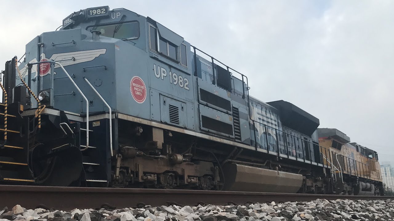 UP 1982!!! | WB | UP Manifest | Ft. 1982 | Near East Yard | San Antonio ...