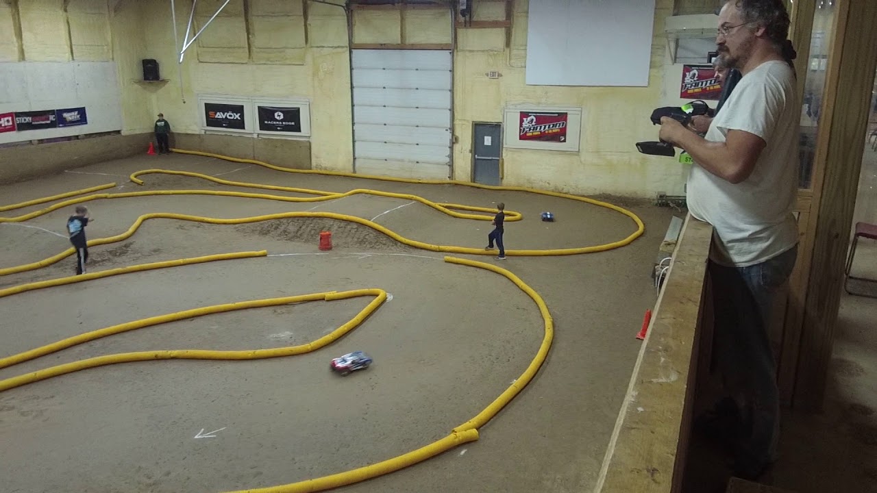 Rc Fun Park 11/3/18 2wd Stock Traxxas Slash Class - YouTube