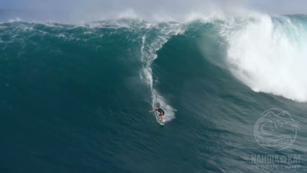 Woman on GIANT Wave- JAWS MAUI - Paige Alms Big Wave Surfing Peahi ...