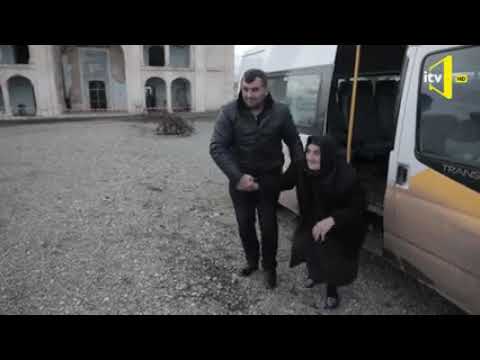Ağdam rayonunda torpaqi öpən yaşlı nənə