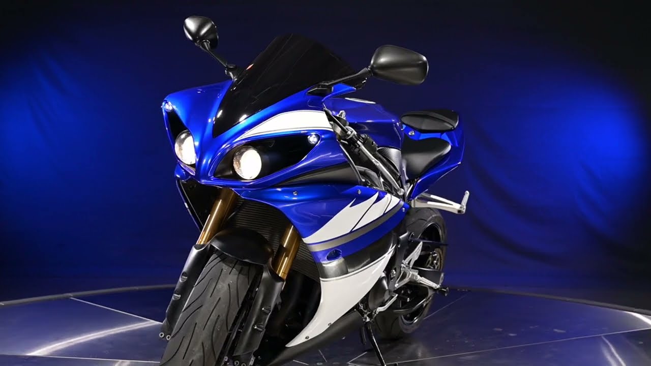 2009 Yamaha R1 - YouTube