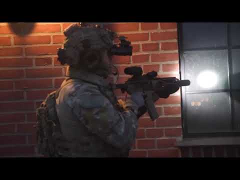Danish Jaegerkorpset members during Night Hawk 21 - YouTube