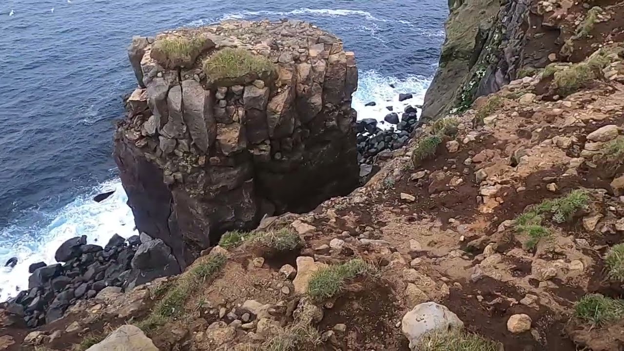 Spectacular coastline and geology at the cliffs of Krísuvíkurberg ...