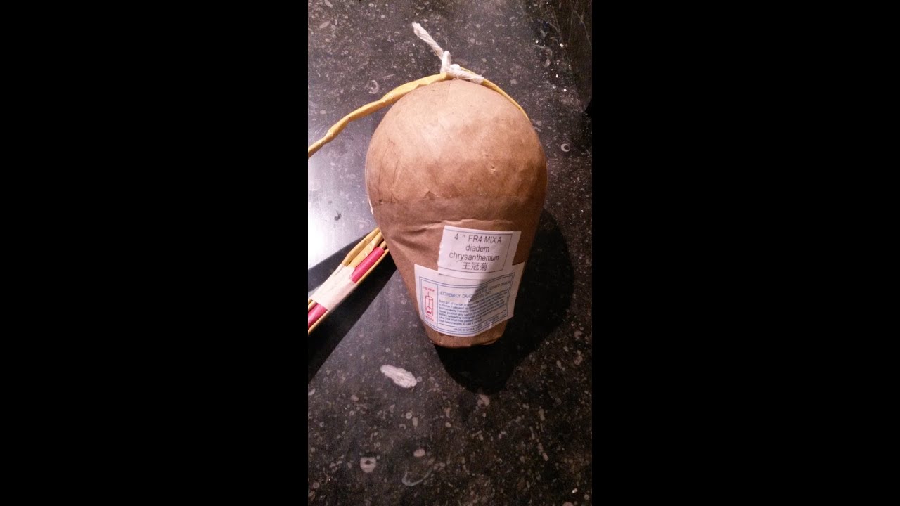 4 inch shell fireworks chrysanthemum - YouTube