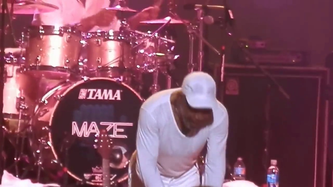 'AMazing' Maze ft. Frankie Beverly - "Happy Feelings" (LIVE) - YouTube