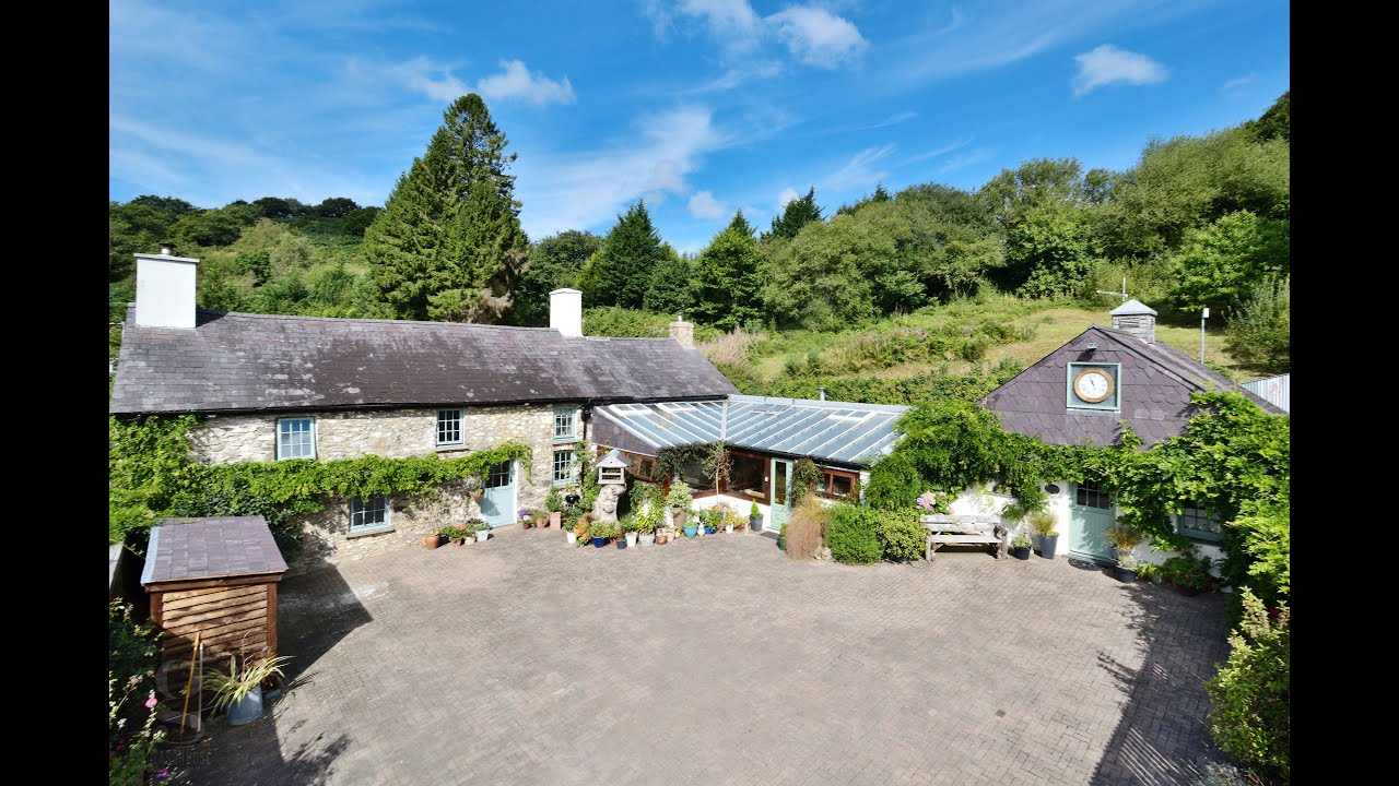 The Farmhouse, Porthyrhyd Video Tour - GlassHouse Properties - 4K - YouTube