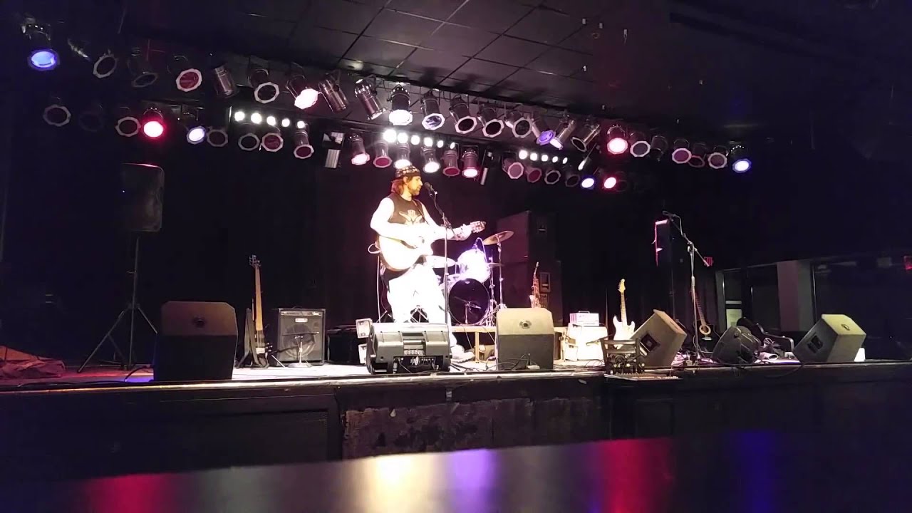 160322 Troy Aron Johnson Ho Hey The Park - YouTube