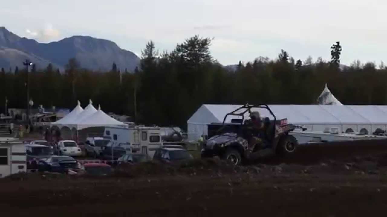 Side by Side dirt track racing at the Alaska State Fair 9/1/2014 - YouTube