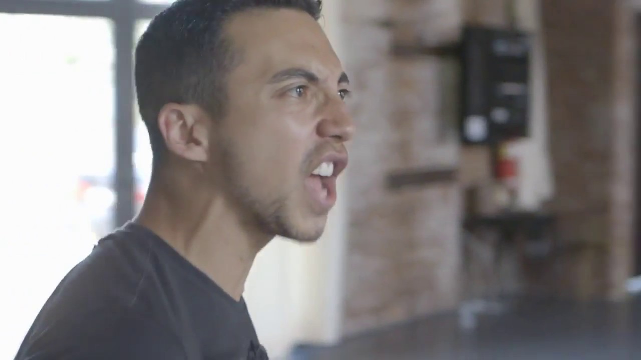 Andrew Mayer Vocal Reel 2017 - YouTube