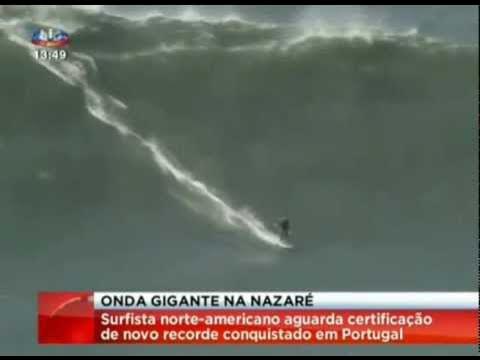 Garrett McNamara break his own world record - YouTube