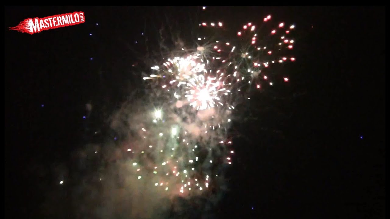 Fireworks; 37x 5 shots mortar - YouTube