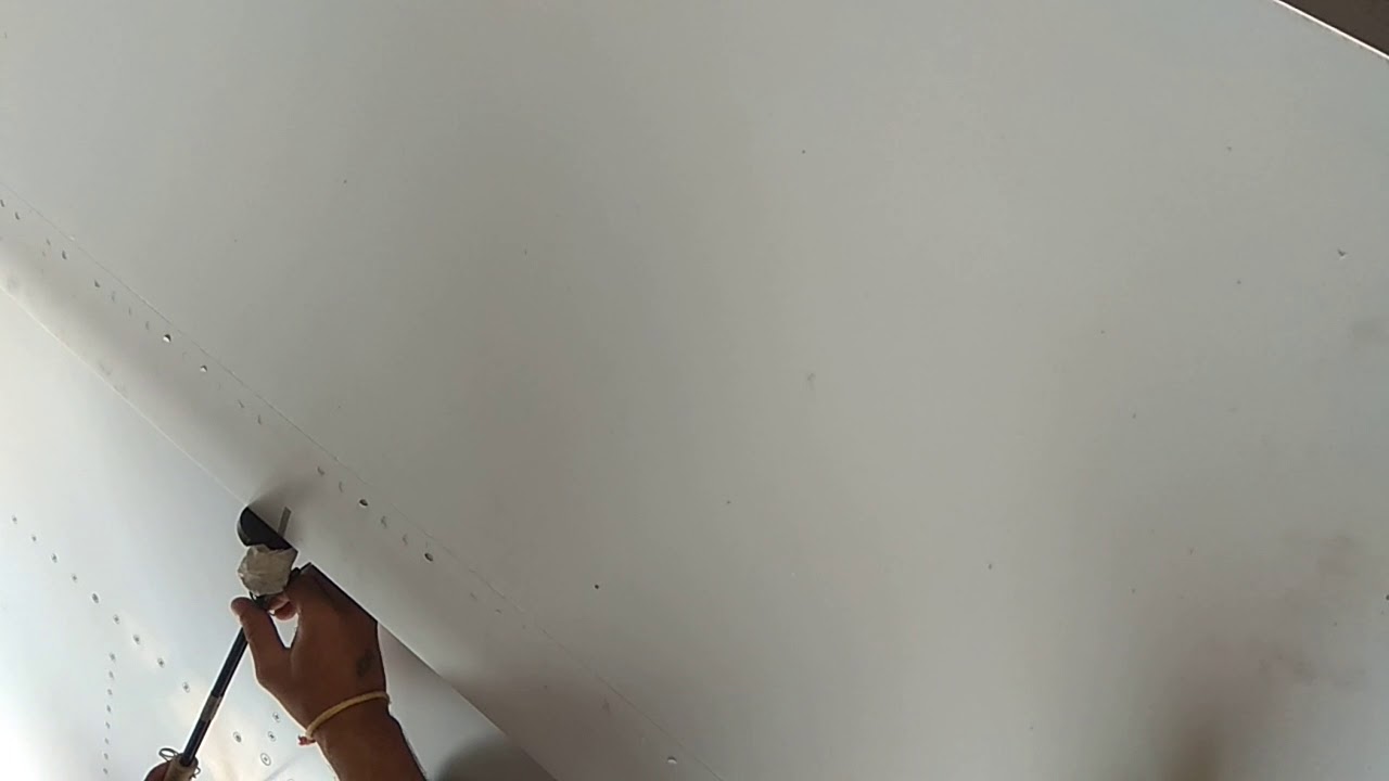 Boeing 787-8 Spoiler Rigging - YouTube