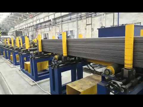 Automatic square tube bundle making and strapping machine