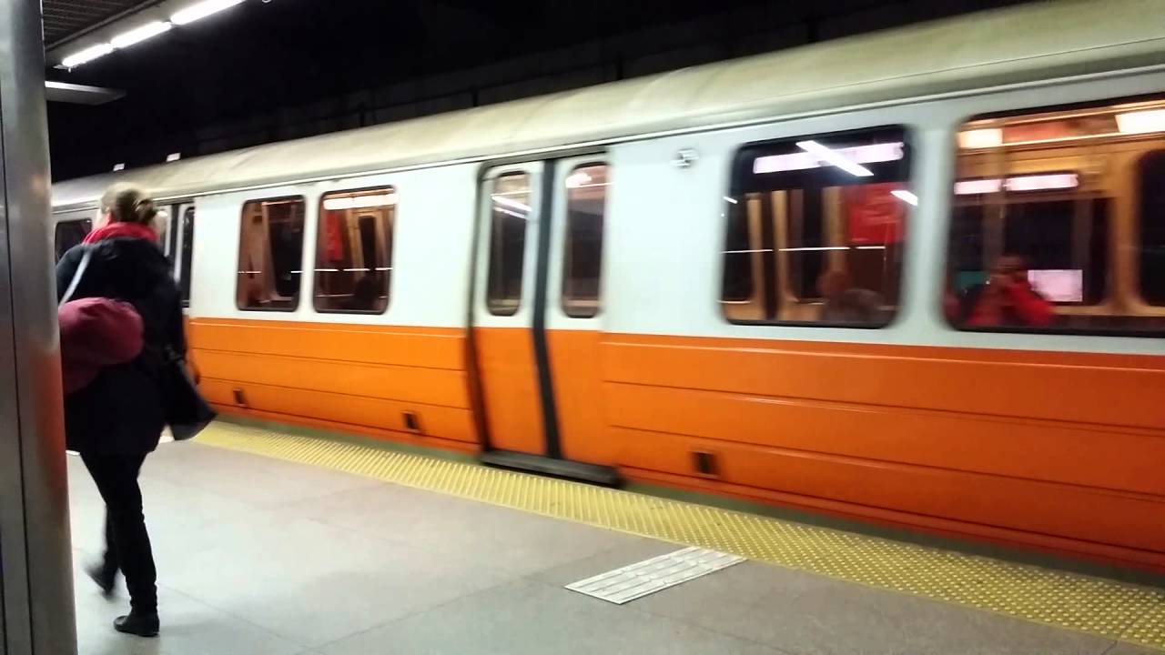 Mbta orange line trains at back Bay Station - YouTube