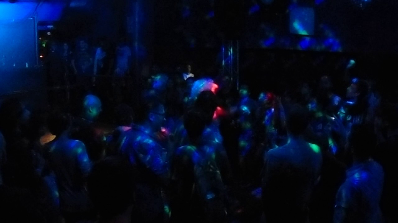 Athena joy faz Katy Perry chained to the rythm no clube aloca 25 03 ...