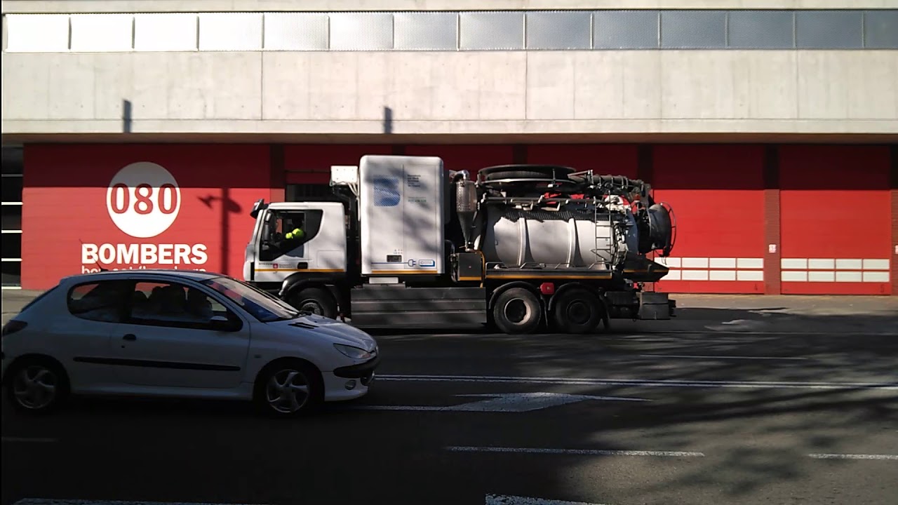 Barcelona fire department/ Bomberos de Barcelona - YouTube