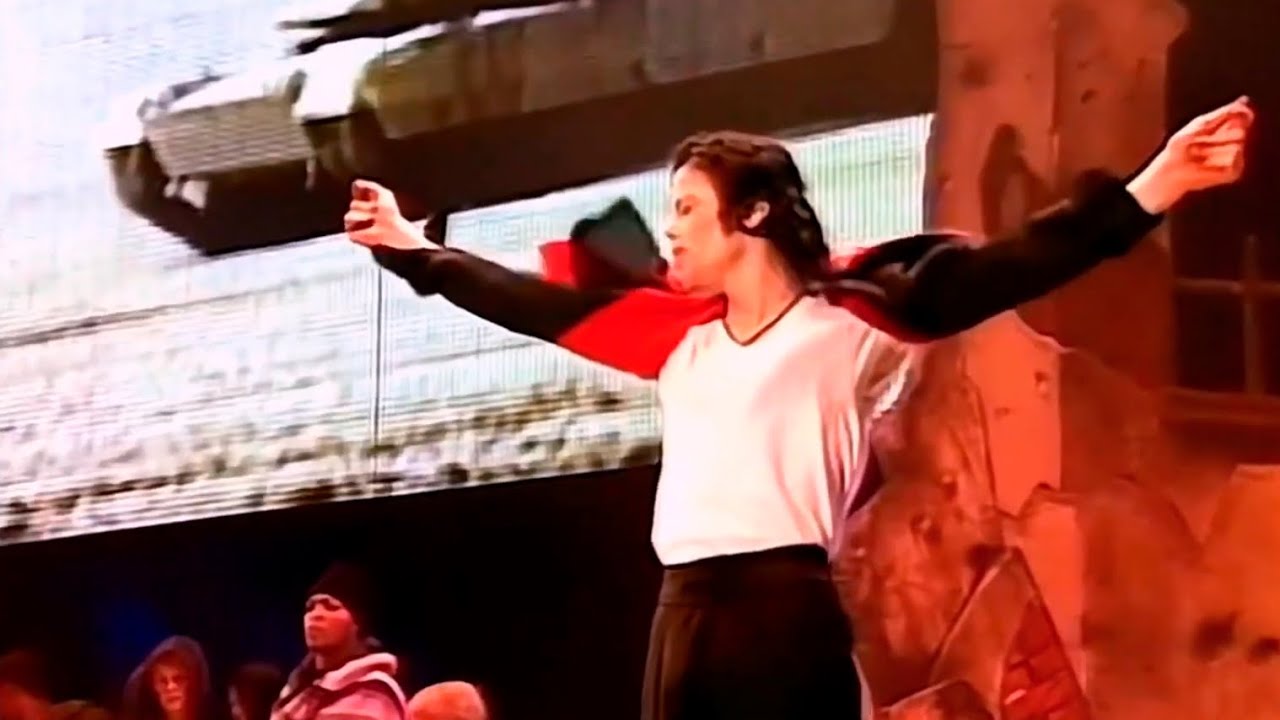 Michael Jackson— Earth Song | Live in Copenhagen, 1997 (Enhanced) - YouTube