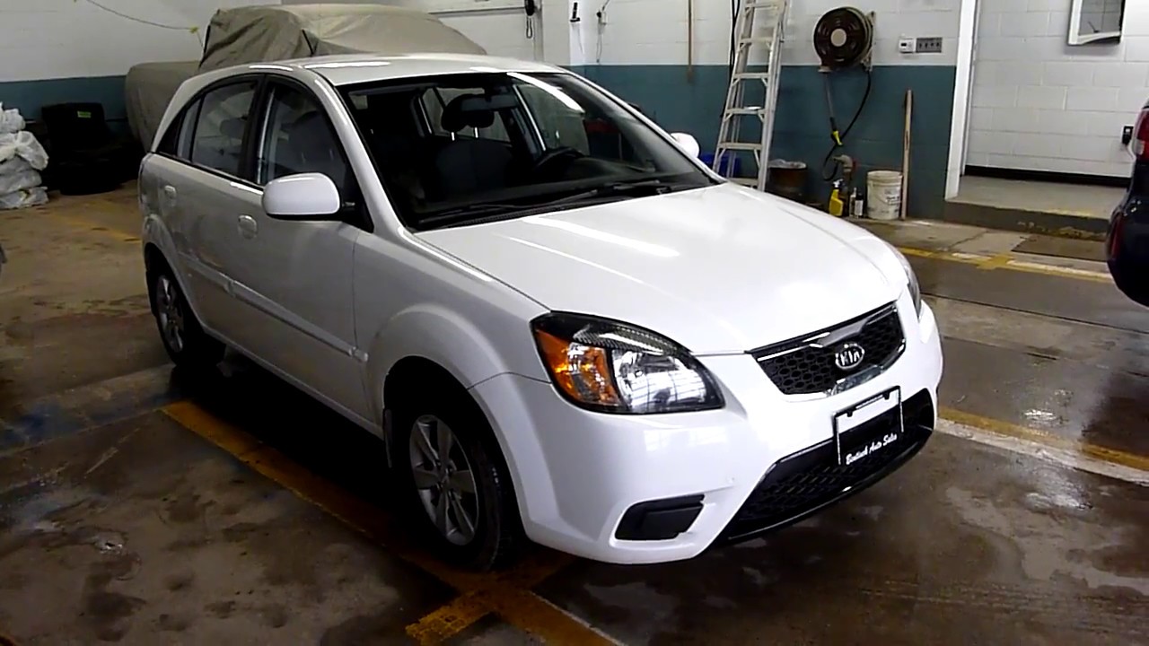 2011 Kia Rio5 Manual White - YouTube
