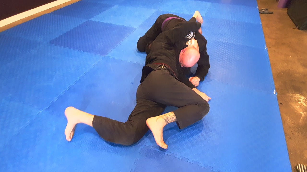 BJJ - Side Control Escape 03 - Spin Out to North/South - YouTube