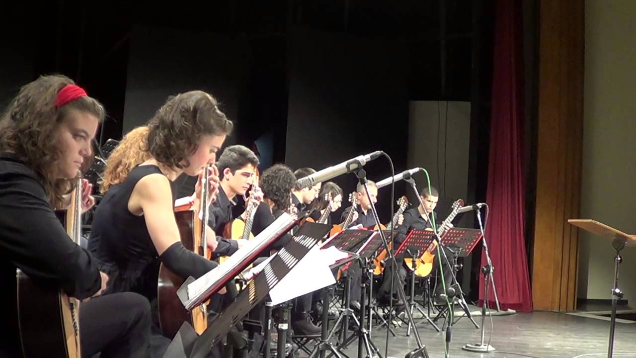 Experimental Guitar Ensemble "Guitar Heroes" plays "Valse de fin de ...