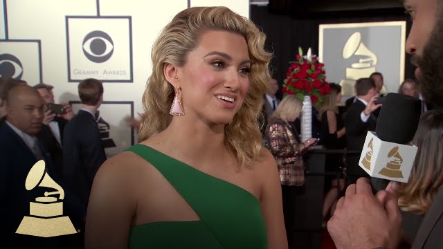 Tori Kelly | Red Carpet | 58th GRAMMYs - YouTube