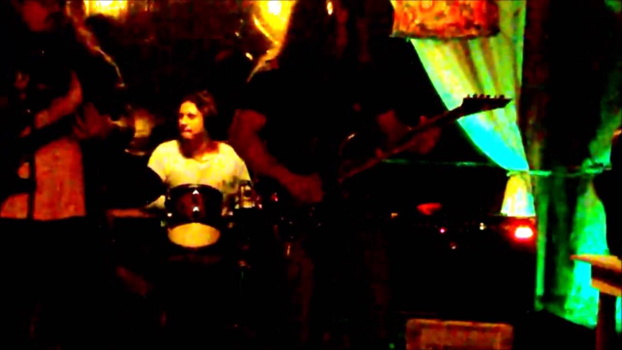 Cosmo Rock Trio - Overkill(Ao vivo Capitão Mor - Tremembé/SP) - YouTube