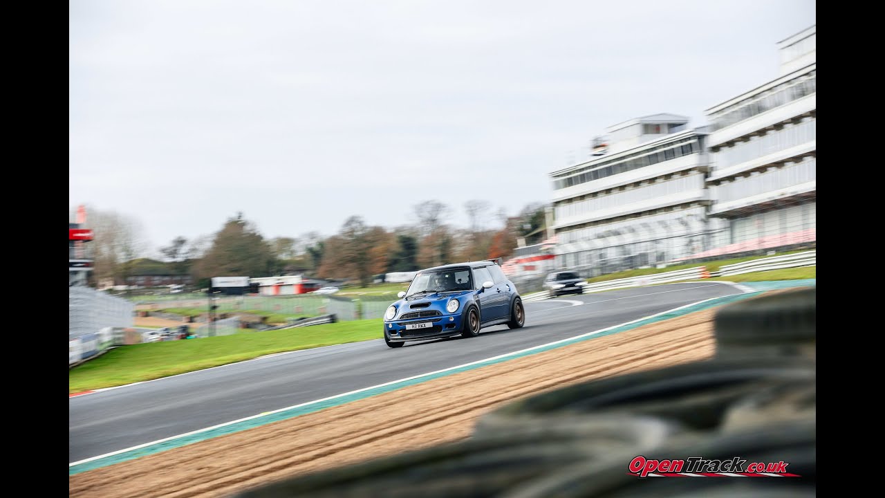 R53 Mini Cooper S Brands Hatch Indy Circuit 15/12/23 Session 1 - YouTube