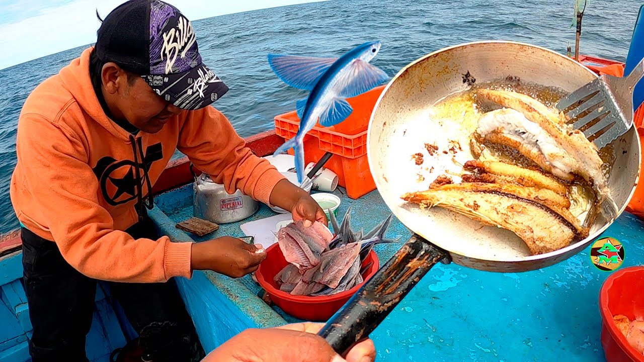 COCINANDO AL PEZ VOLADOR - Pesca y Cocina en Alta Mar - deep sea ...