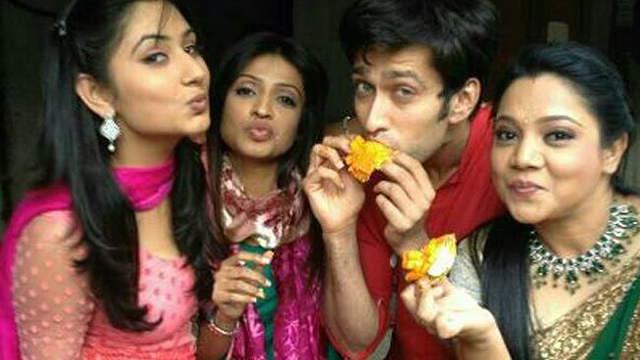 Pankhuri Feels Guilty for what happened to Aditya | Pyaar Ka Dard Hai ...