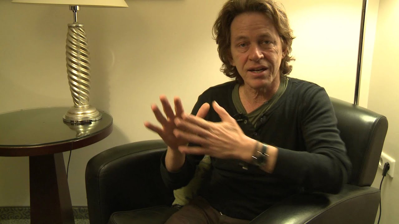 Dominic Miller talks about his new album 'ad hoc' - YouTube