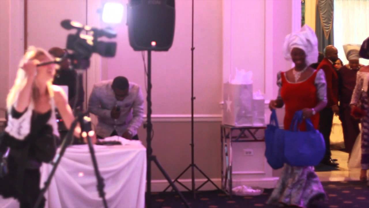 MC Kofi Williams (Yomi & Eji's Wedding) - Bridal Party Entrance - YouTube