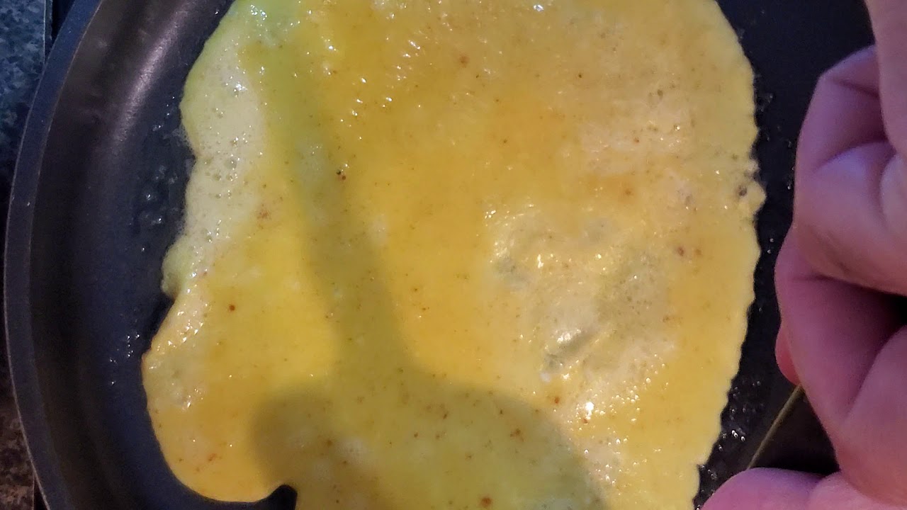 Plain 🥚Omelette with 🍞 ! - YouTube
