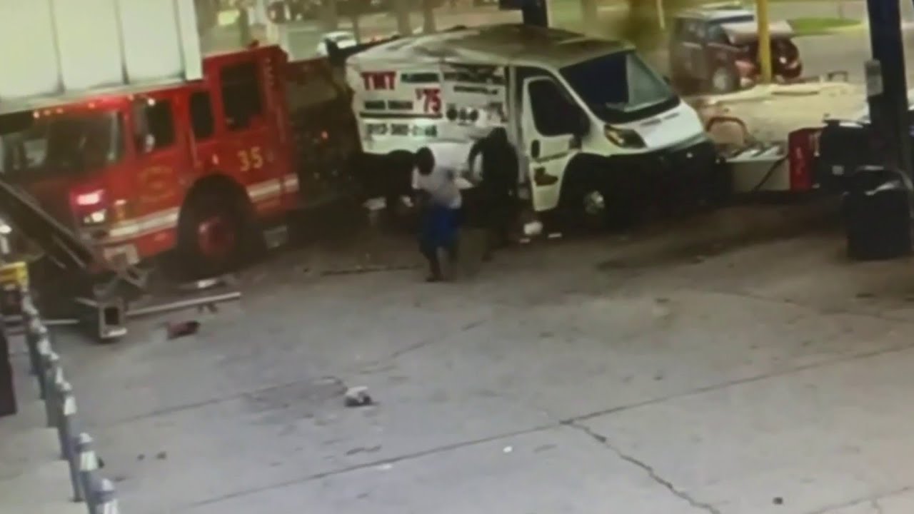 Investigation launched into fire engine crash on Detroit's east side ...