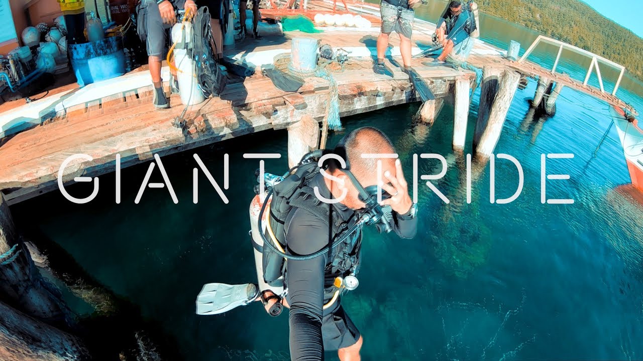 SCUBA DIVING | Giant Stride Entry | GoPro HERO7 Black - YouTube