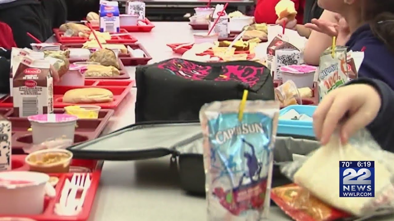State budget to include free school lunches for students - YouTube