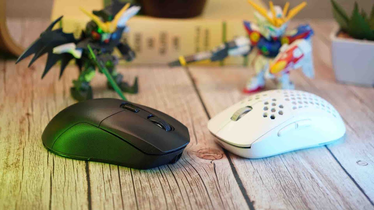 Garuda Gear HAWK 1 VS Rakk gaming DASIG - YouTube