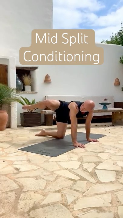 Mid Split Conditioning Exercise - YouTube