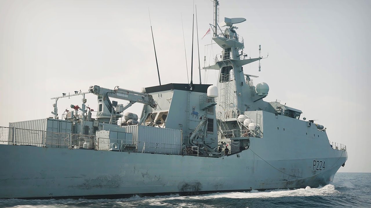 HMS Trent launches PUMA UAV and conducts boarding training off West ...