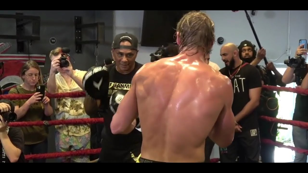 Logan Paul looking jacked and ready for Floyd Mayweather - YouTube