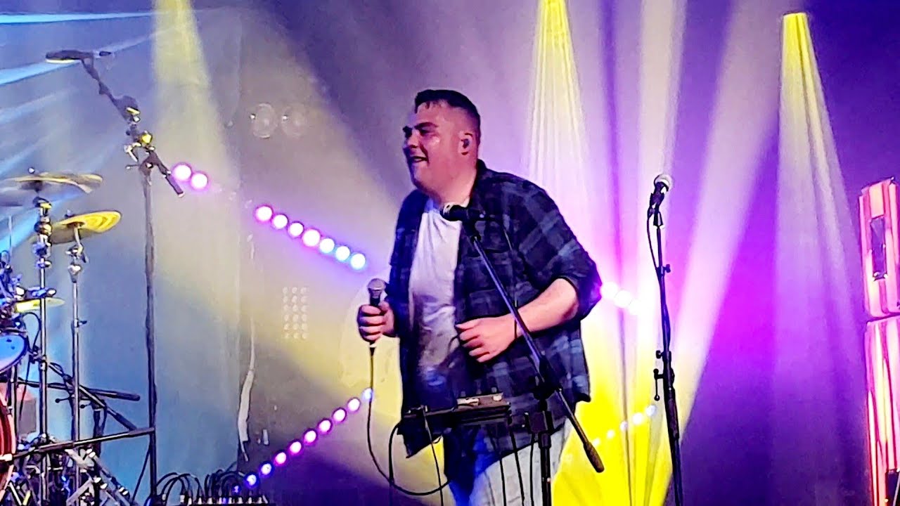 Peat and Diesel + Iain Bayne (Runrig) live - Wagon Wheel. Barrowlands ...
