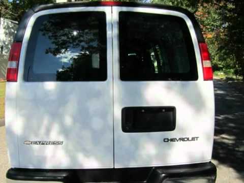 2005 Chevrolet Express Cargo Van 2500 135" WB RWD (Wilmington ...
