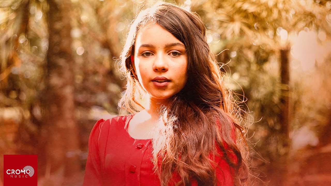 Há Uma Saída - Kewly Diniz (Official Video) - YouTube