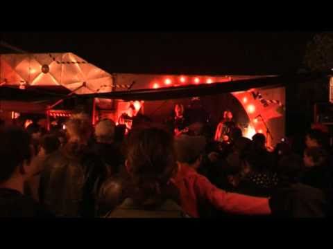 Les clébards au Breizh Disorder - YouTube