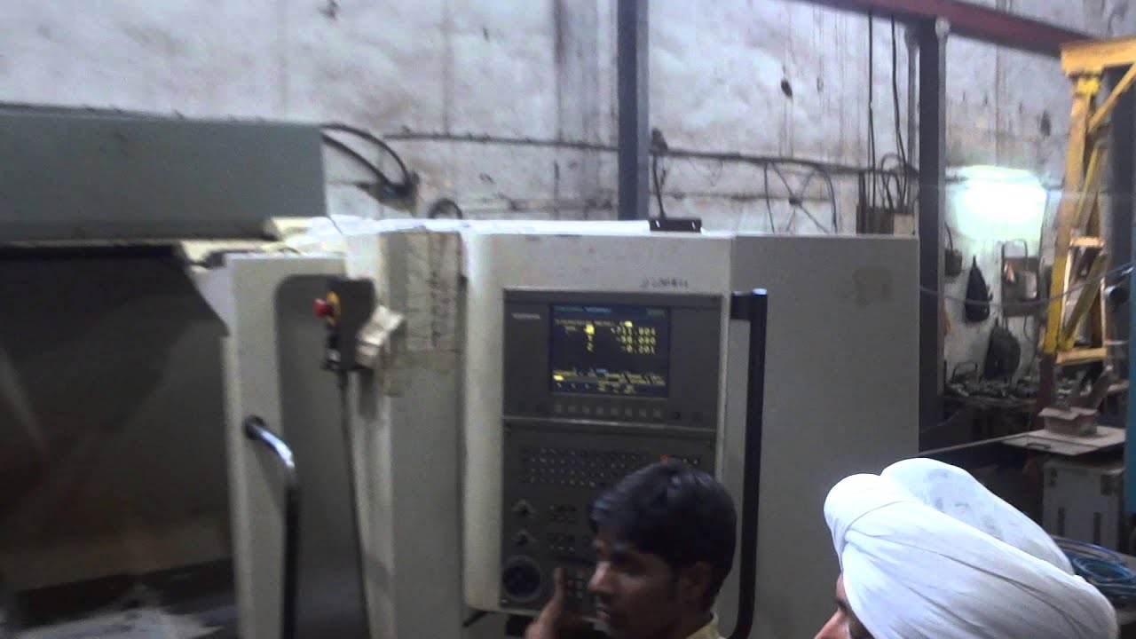 Cincinnati Milacron Arrow 2000 Heidhain TNC 430 Video - YouTube