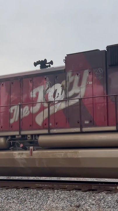 UP 8984 With UP 1988 The Katy Lead Manifest Train #unionpacific - YouTube