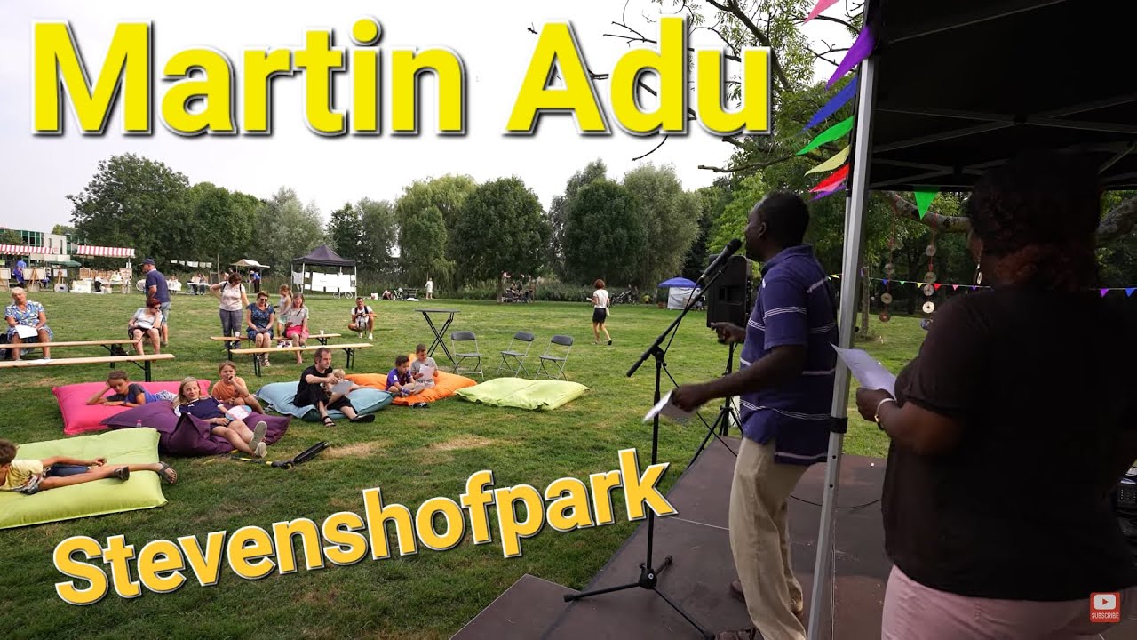 Gospelzanger Martin Adu in Stevenshofpark Leiden Leidse glibber ...