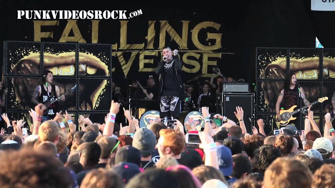 Falling In Reverse - Fashionably Late (Live at Warped Tour 2014) - YouTube