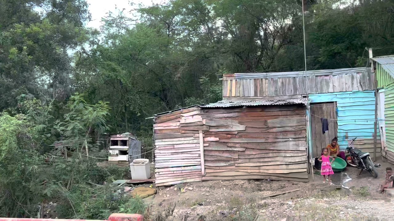 The Poverty in the Dominican Republic - YouTube