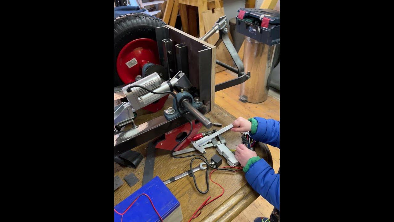 Hydraulics Homemade MINI Tractor Test - YouTube