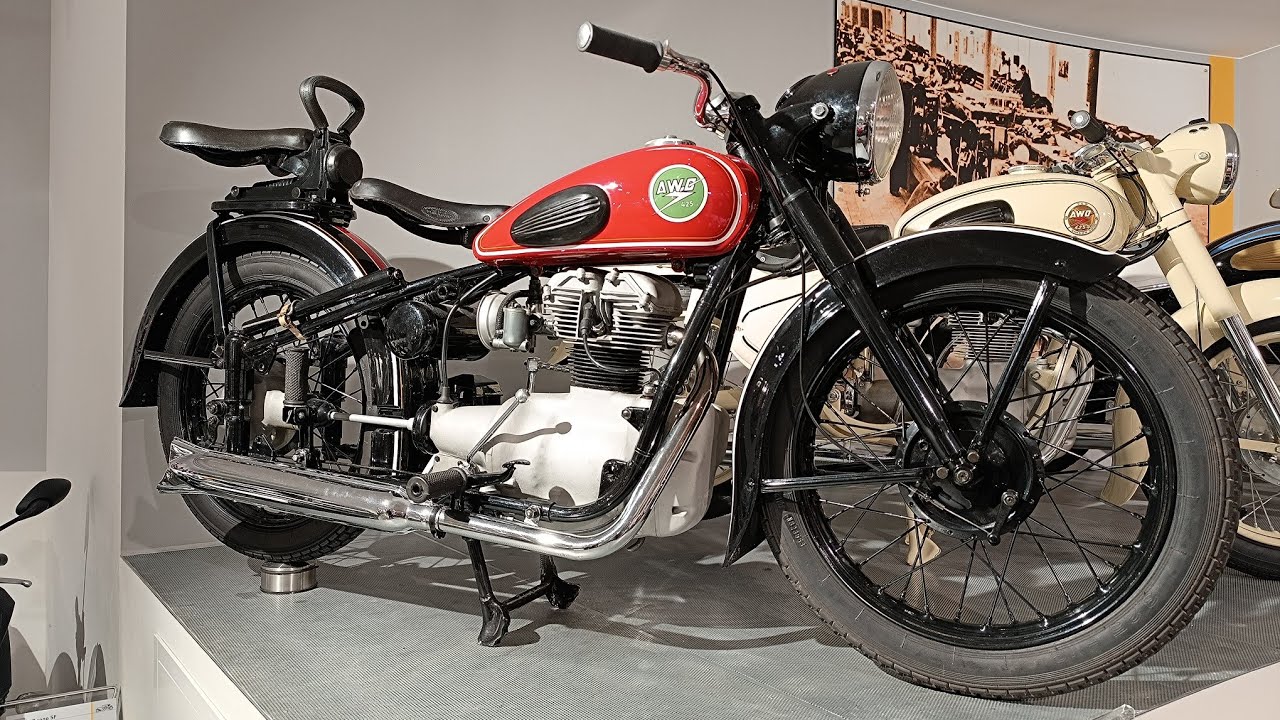 Fahrzeugmuseum Suhl / Simson MZ Jawa Wanderer EMW Wartburg - YouTube